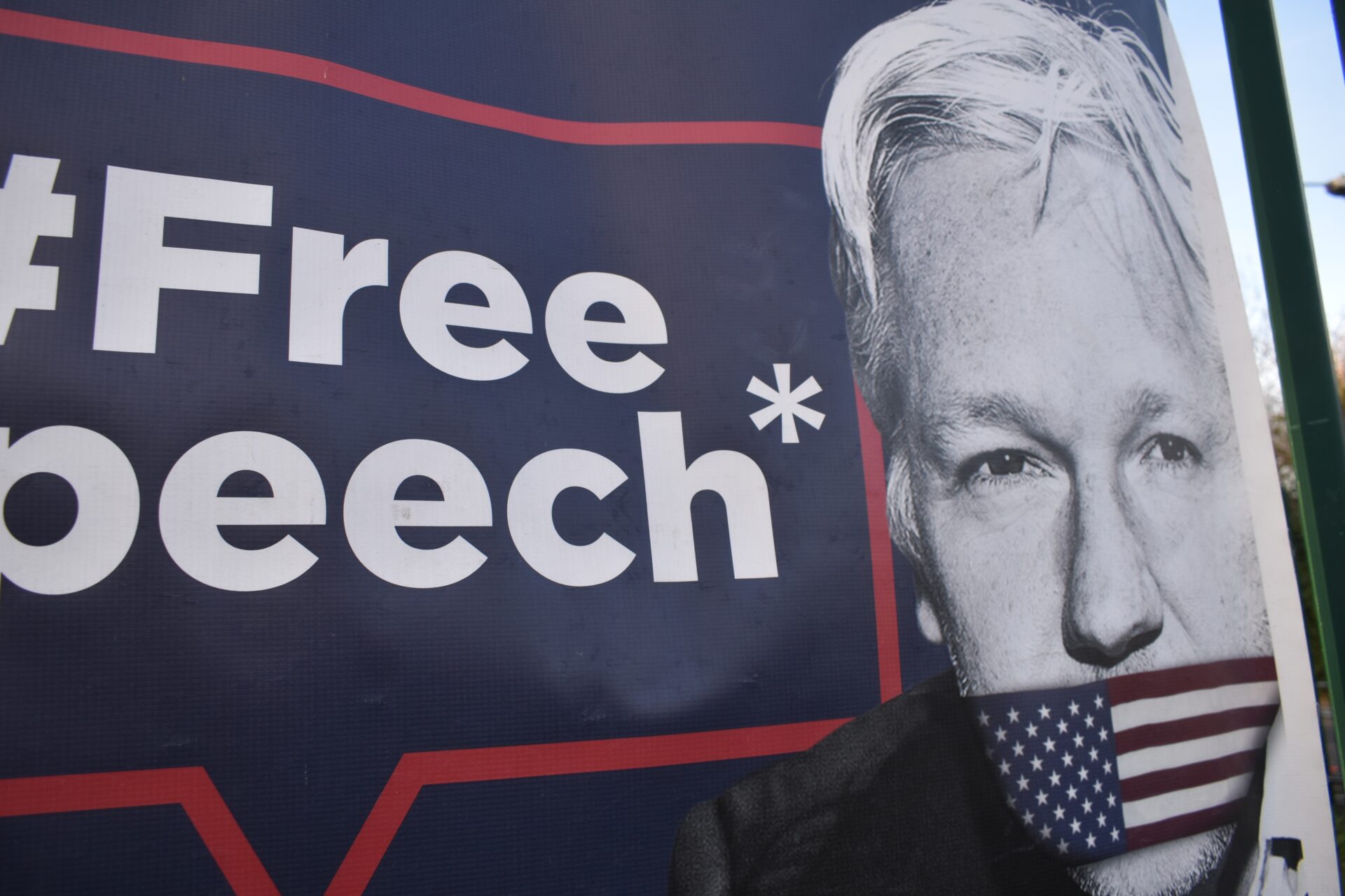 Donald Trump Says He'll Consider Pardoning Julian Assange [VIDEOS]