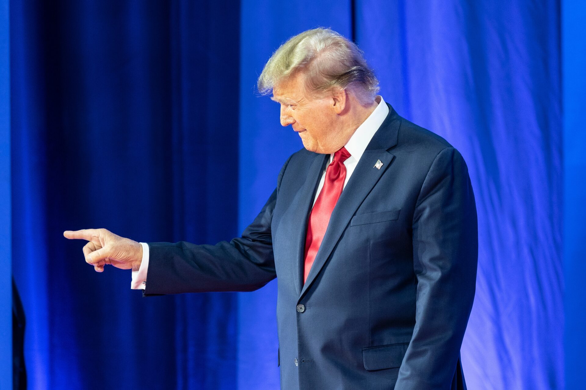Trump Campaign Begins Vetting Vice President Candidates [VIDEO]